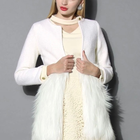 Chicwish | Jackets & Coats | Chicwish White Faux Fur Coat | Poshmark
